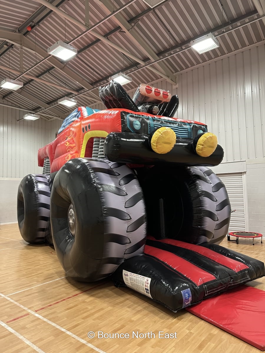 Assault Courses / Fun Runs - Bouncy Castle Hire and Kids Party Packages ...